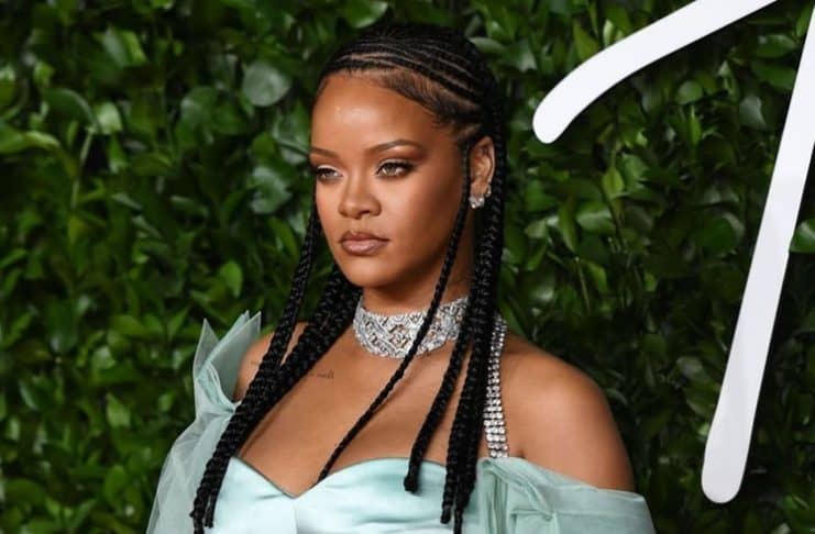 Has Rihanna Had Plastic Surgery? (Before & After Photos 2021)