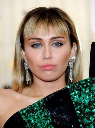 Miley Cyrus, BEFORE and AFTER 2022